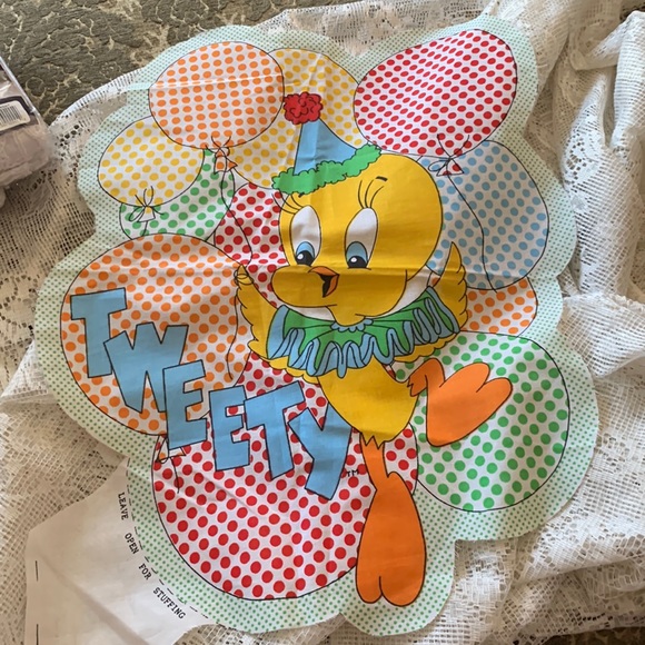 Other | Vintage Tweety Bird Balloons Fabric Print Panelto Stuff 1 Panel ...